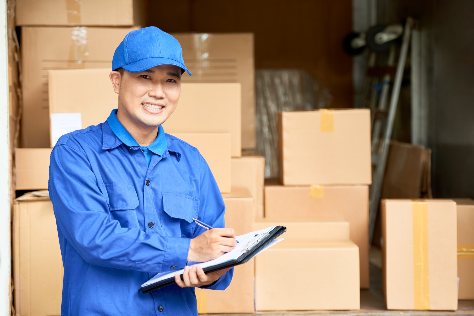 Inside the Packout Process: Inventory and Storage of Your Belongings ...